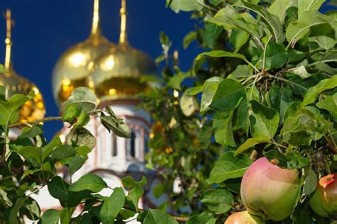 Православные верующие празднуют сегодня Преображение Господне МОЗЫРЬ News