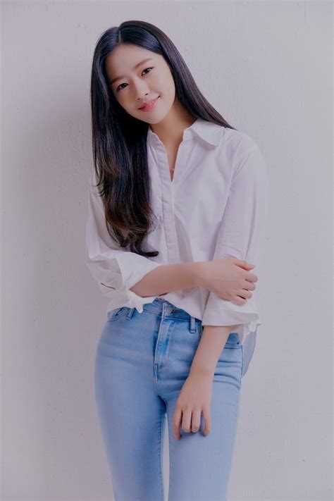 민무늬 On Twitter 배우 프로필로 써도 손색없을 분위기의 사진들 넘무 좋아