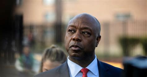 El Senador Tim Scott Abandonó La Carrera Por La Candidatura