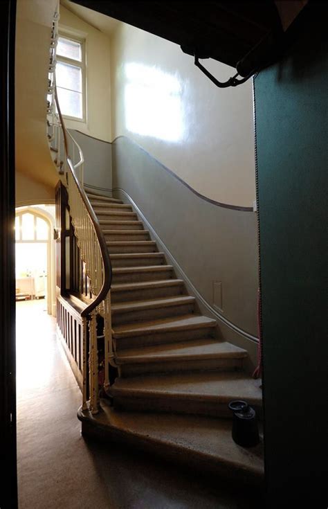 Explore The Intriguing Highclere Castle