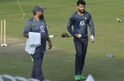 Shadab Khan Ties The Knot With Daughter Of Saqlain Mushtaq