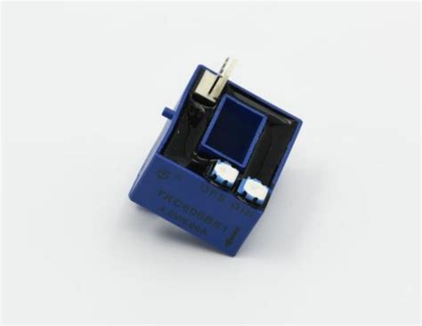 analog signal output current transducer magnetic core current sensor ± 15v power supply china