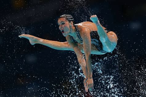 Download 2020 Tokyo Olympics Synchronized Swimming Wallpaper