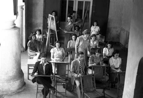 Clase De Celeste Woss Y Gil Clara Ledesma En La Esquina Inferior Download Scientific Diagram