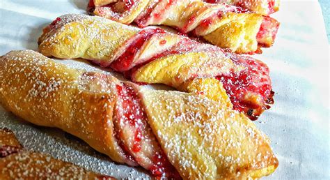 Raspberry Twists Spin Off From Maurices Treats At Disneyland Park