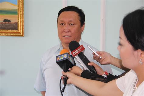 ДАРХАН УУЛ АЙМАГТ ҮНДЭСНИЙ ИХ БАЯР НААДМЫГ ЗОХИОН БАЙГУУЛАХ ТОВЫГ БАТЛАВ