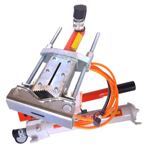 hydraulic cable spiking tool