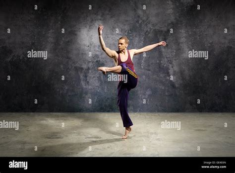 Ballet Pirouette Photography