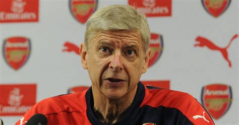 Arsene Wenger Blasts Critics Over Former Man United Star Danny Welbeck