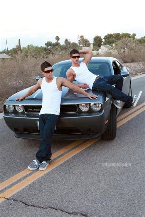 Famosos Pelados Micky E Ajay