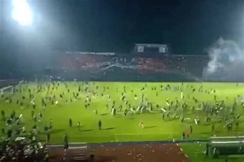 Kronologi Tragedi Di Stadion Kanjuruhan 127 Orang Meninggal Dunia