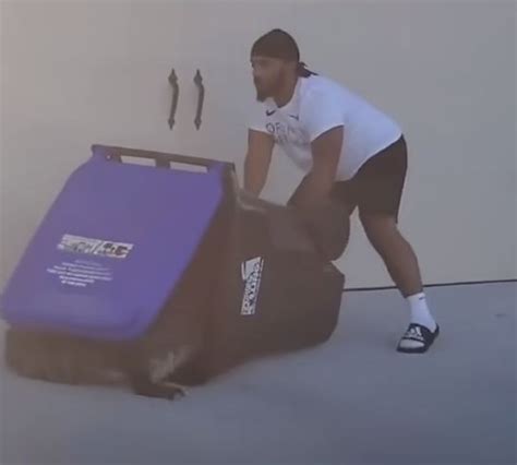 Florida Man Uses Trash Can To Try To Capture Alligator