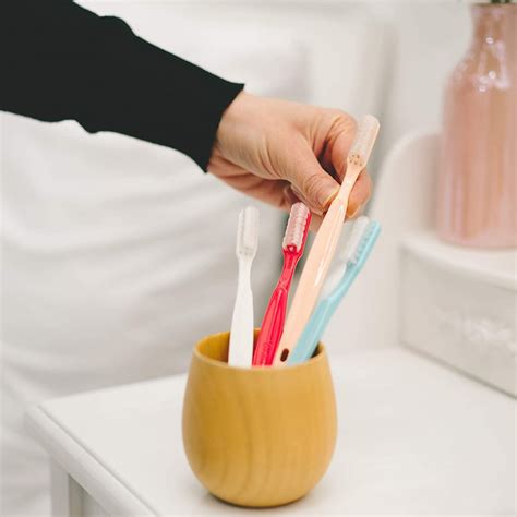 Collis Curve Medium Toothbrush With Triplefit Bristles Collis Curve