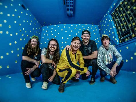 First Listen Premiere Sons Of Paradise X Bumpin Uglies Mamacita