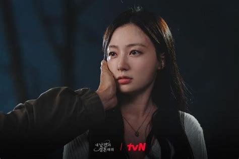Song Ha Yoon Thừa Nhận Chuyển Trường Vì Bạo Lực Học đường Bạn Học Cũ