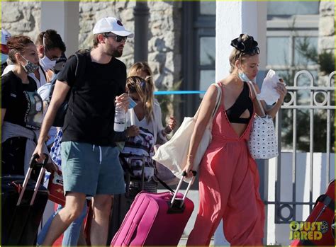 Jack Whitehall Packs On The Pda With Girlfriend Roxy Horner On A Mykonos Getaway Photo 4476259