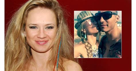 Лора Караджова издържала бившия си