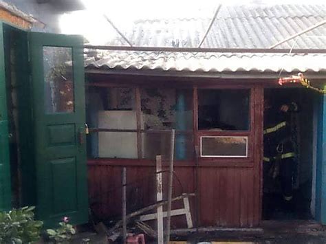 На Николаевщине горела хозпостройка пожарные не допустили
