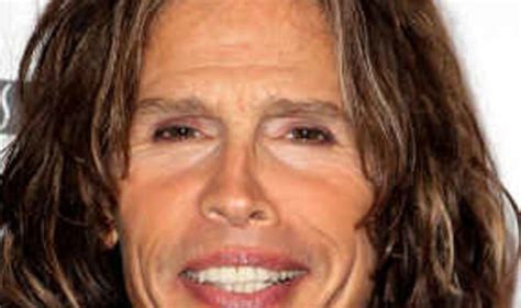 Tyler Signs On For Idol Report Celebrity News Showbiz And Tv
