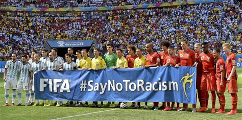 La FIFA sanctionne l Argentine pour débordements discrimination et
