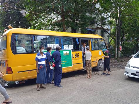 ရန်ကင်းမြို့နယ်၌ ဆန်၊ ဆီနှင့် ကြက်ဥများကို ရွေ့လျားစျေးကားစနစ်ဖြင့် စျေးနှုန်းသက်သာစွာ လှည့်လည
