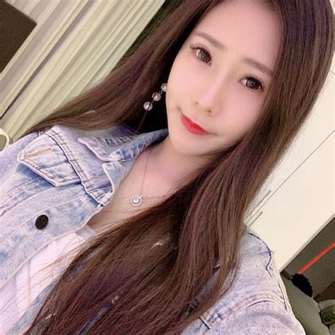 超甜美隐乳妹琏 极致S身材好痒眼 宅男番号吧