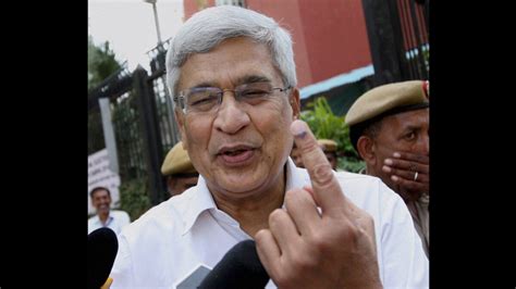 Images Politicians Turn Voters Exercise Franchise Firstpost
