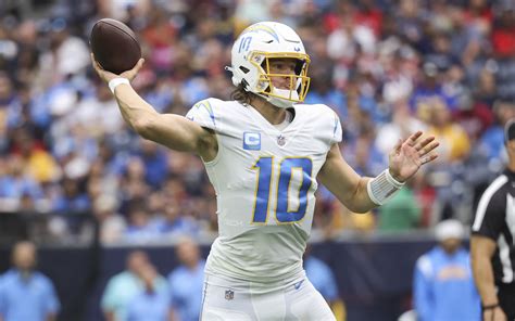 Chargers Justin Herbert Austin Ekeler Get Well Get Victory Against