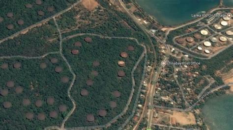 වරායන් පිටරටවලට ලබාදීම මඟින් ශ්‍රී ලංකාව වරායන් ඇති වරායක් හිමි නැති දූපත් රාජ්‍යයක් බවට