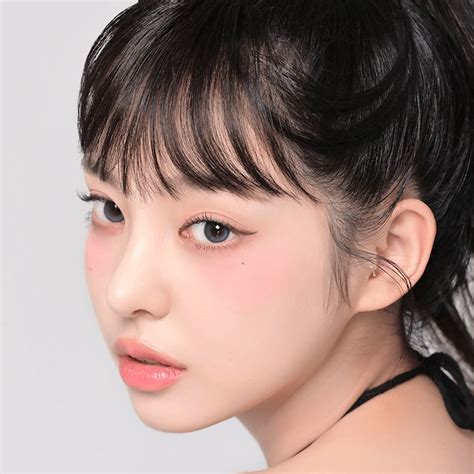 Daisy Shower Pure Blue Eotd