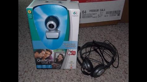 Logitech QuickCam Chat V2 USB Video Webcam Web Camera W Free Earphone Headset