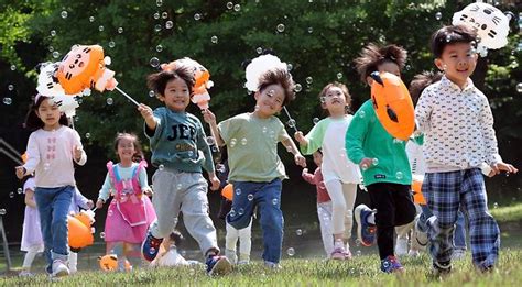 어린이날 선물 1위는 아이들이 꼽은 행복 1위는 화목한 가족