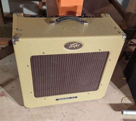 Vintage Peavey Delta Blues 210 Amplifier 23 X 22 X 10 Untested