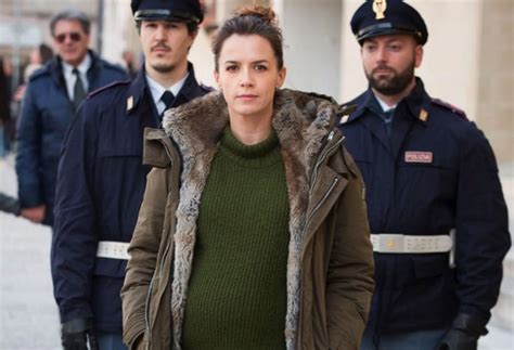 Sorelle Vs Come Sorelle I Cast A Confronto Style