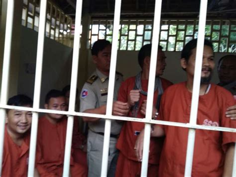 បណ្តឹងសុំមោឃភាពនីតិវិធី របស់សកម្មជនបក្សប្រឆាំង៥នាក់ តុលាការកំពូលប្រកាសបដិសេធ សម្លេងសហគមន៍ខ្មែរ