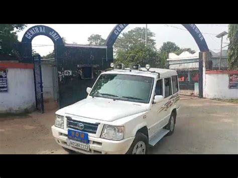 Police Team Conducts Raid In Ghaighidih Central Jail Finds Tobacco And