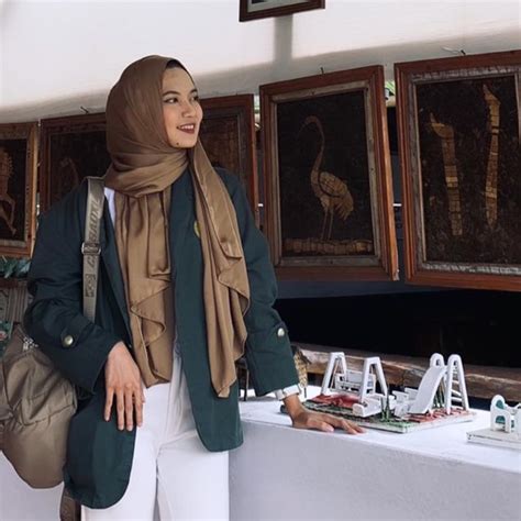 𝕚𝕥𝕤 𝕤𝕒𝕟𝕥𝕚 Santi 179 • Threads Say More