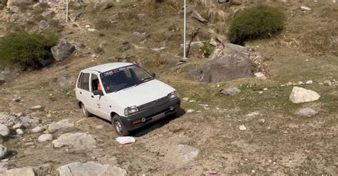 Youtuber Attempts To Off Road With A Humble Maruti 800 Hatchback Video