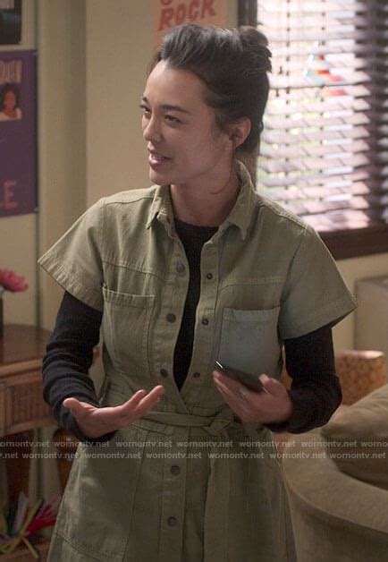 Wornontv Alicias Green Button Front Dress On The Sex Lives Of College