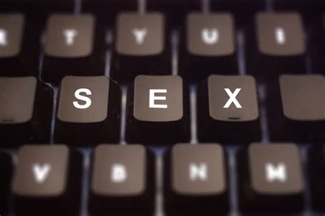 Send Nudes Tumblr Reverses Mature Content Policy As Elon Musk S