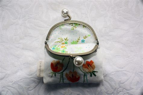 Embroidered Vintage Coin Purse Felt
