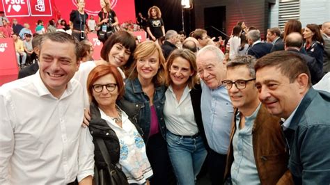 Desembarco de ministros de Pedro Sánchez en el acto de Felipe Gónzalez en Sevilla