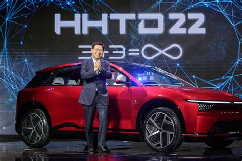 鴻海深夜公告》要去中東沙漠做電動車了！ 石油強權沙烏地第一個電動車品牌ceer 只找台灣合資、2025年開賣 今周刊