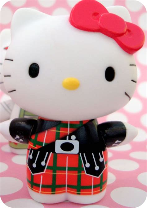 Kawaii Planet Hello Kitty X Urban Outfitters Vinyl Figures Series 3