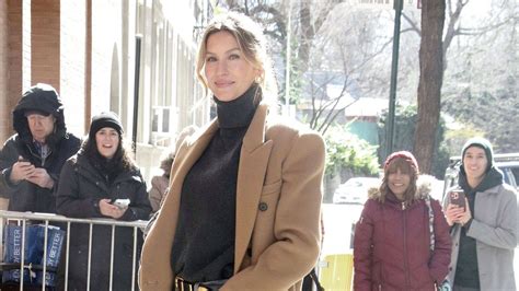 “help Brazil” Tom Bradys Ex Wife Gisele Bündchen Joins Thousands In