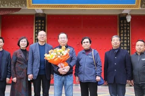 娇子探访母校 深情感恩培育——宝鸡市陇县西大街小学张教授