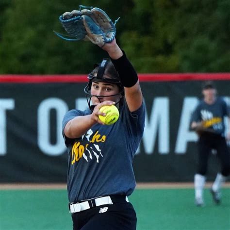 Maya Milanos Softball Recruiting Profile