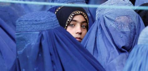 ¿qué Les Espera Las Mujeres Afganas Bajo El Control Talibán