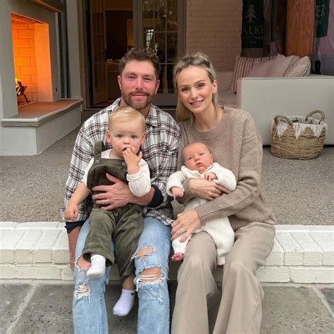 Chris Lane Lauren Bushnell Give Updates On Sons Dutton Baker Us Weekly