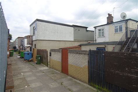 Wellington Parade Blackfen Da15 9nb Hummerstone And Hawkins